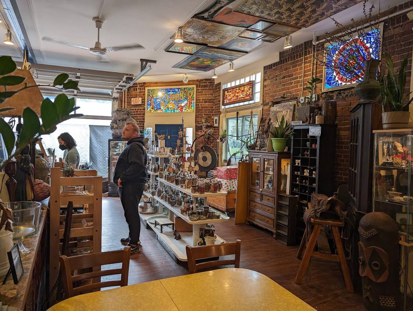 coffee ꩜ tea ꩜ community